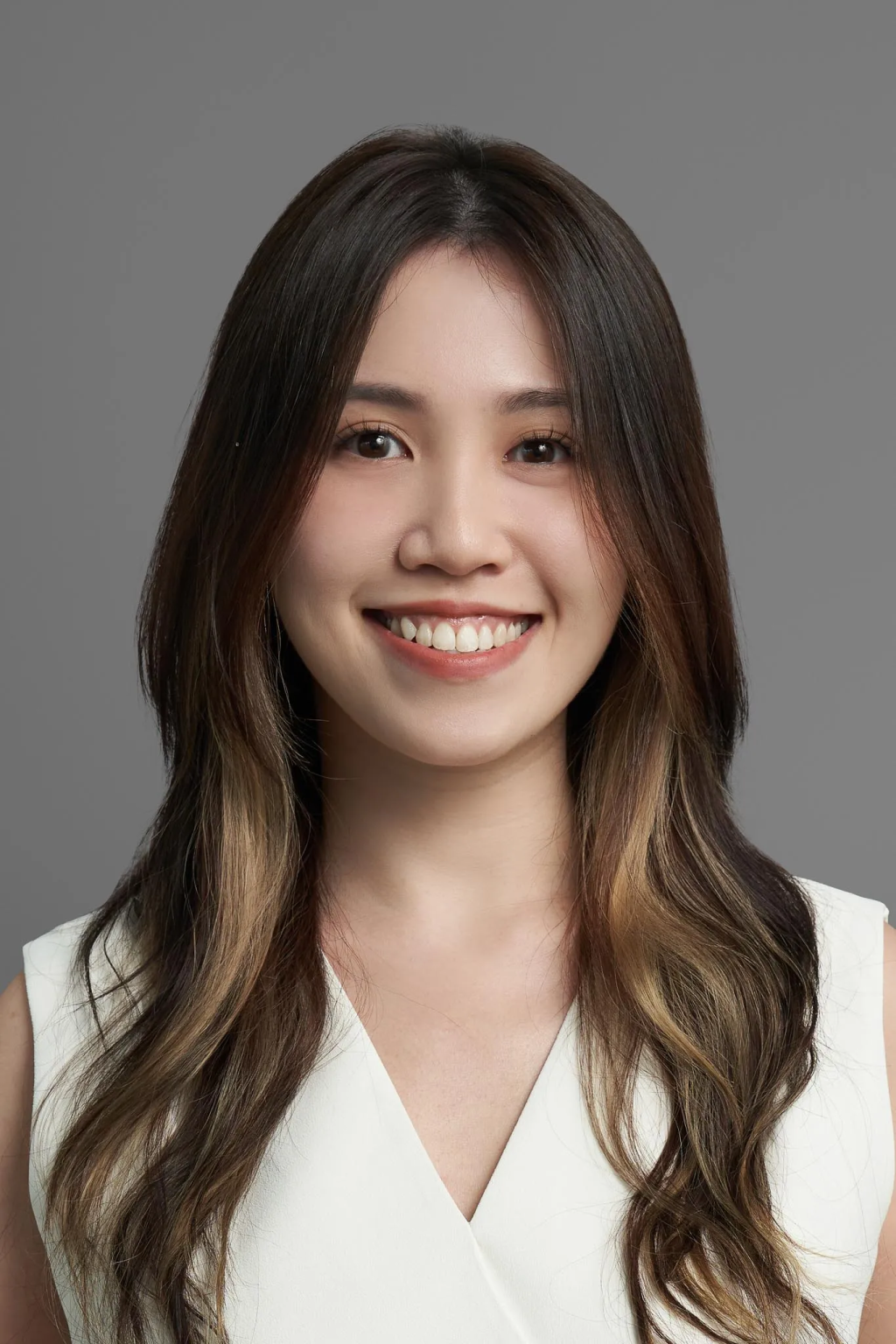 TOP 5 Professional Photo Studios in Singapore for Headshots - Dato ...